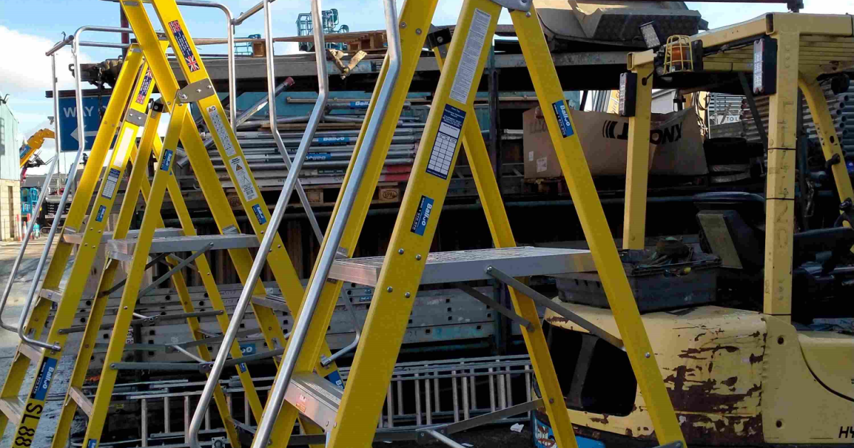 5 Tread Step Ladders with Guard Rail | Balloo Hire
